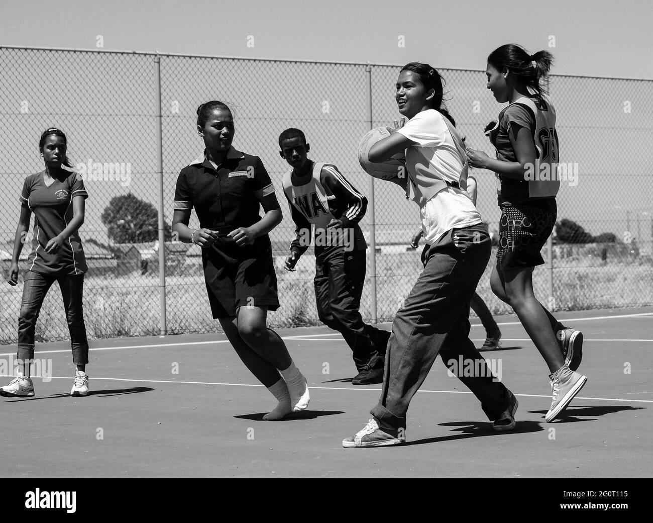 Black african girl playing netball Black and White Stock Photos ...
