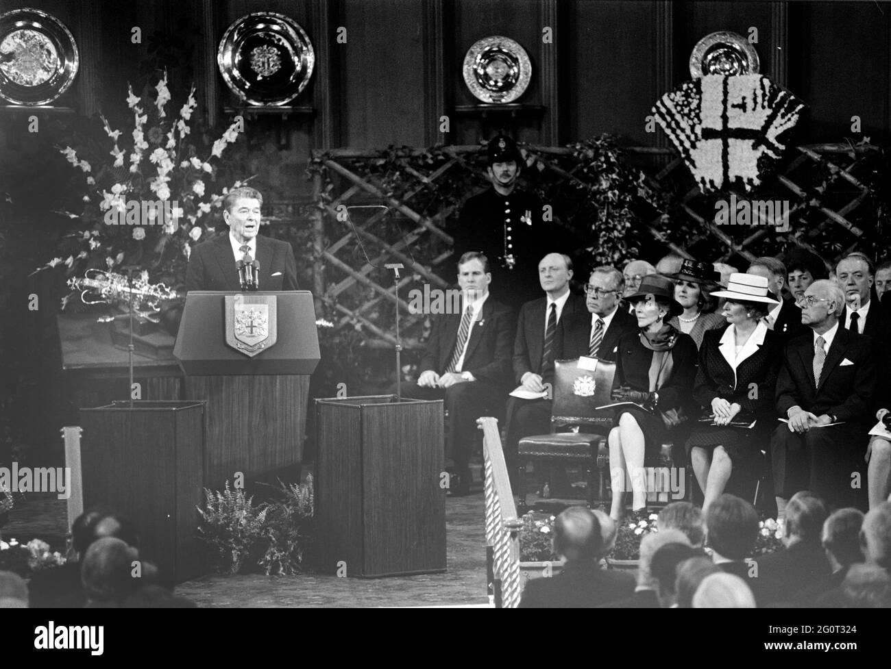 Margaret thatcher and dennis thatcher Black and White Stock Photos ...