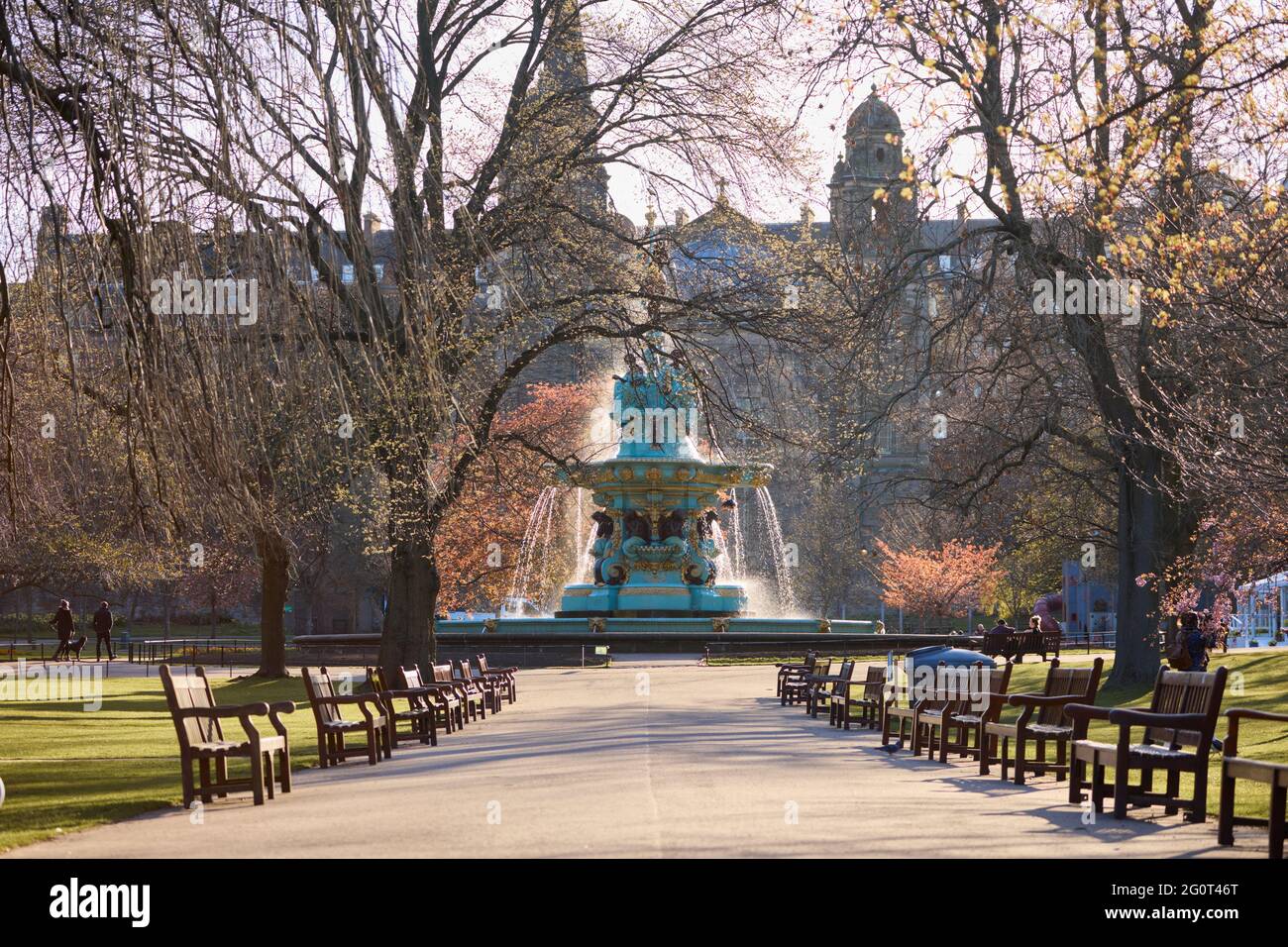 Ross Fountain Edinburgh, Scotland, Blue and gold Fountain Stock Photo ...