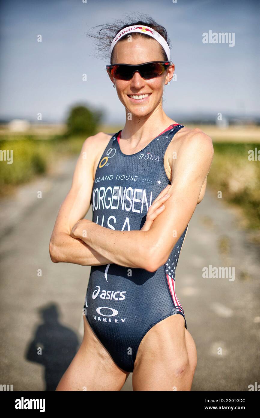 Gwen Jorgensen running in training before the Rio 2016 Olympics Stock ...