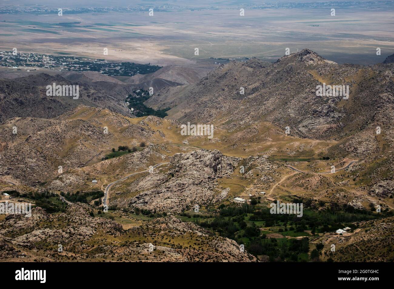 Exploring the Dara Valley and Soviet-era Langar village in the Nuratau ...