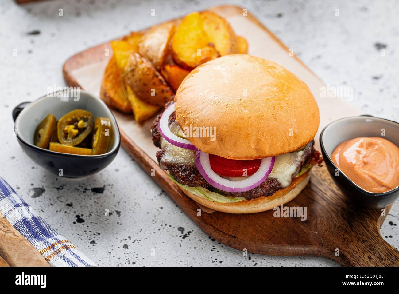 Burger potato wedges hi-res stock photography and images - Alamy