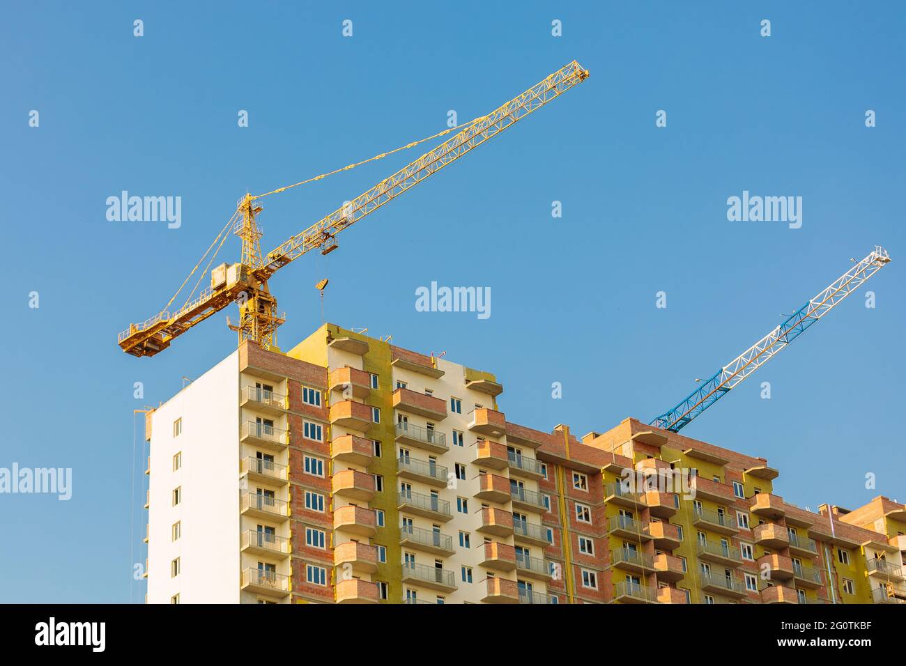 Two storey house construction hi-res stock photography and images - Alamy