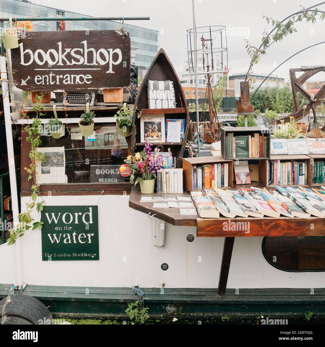 A floating bookshop Stock Photo - Alamy