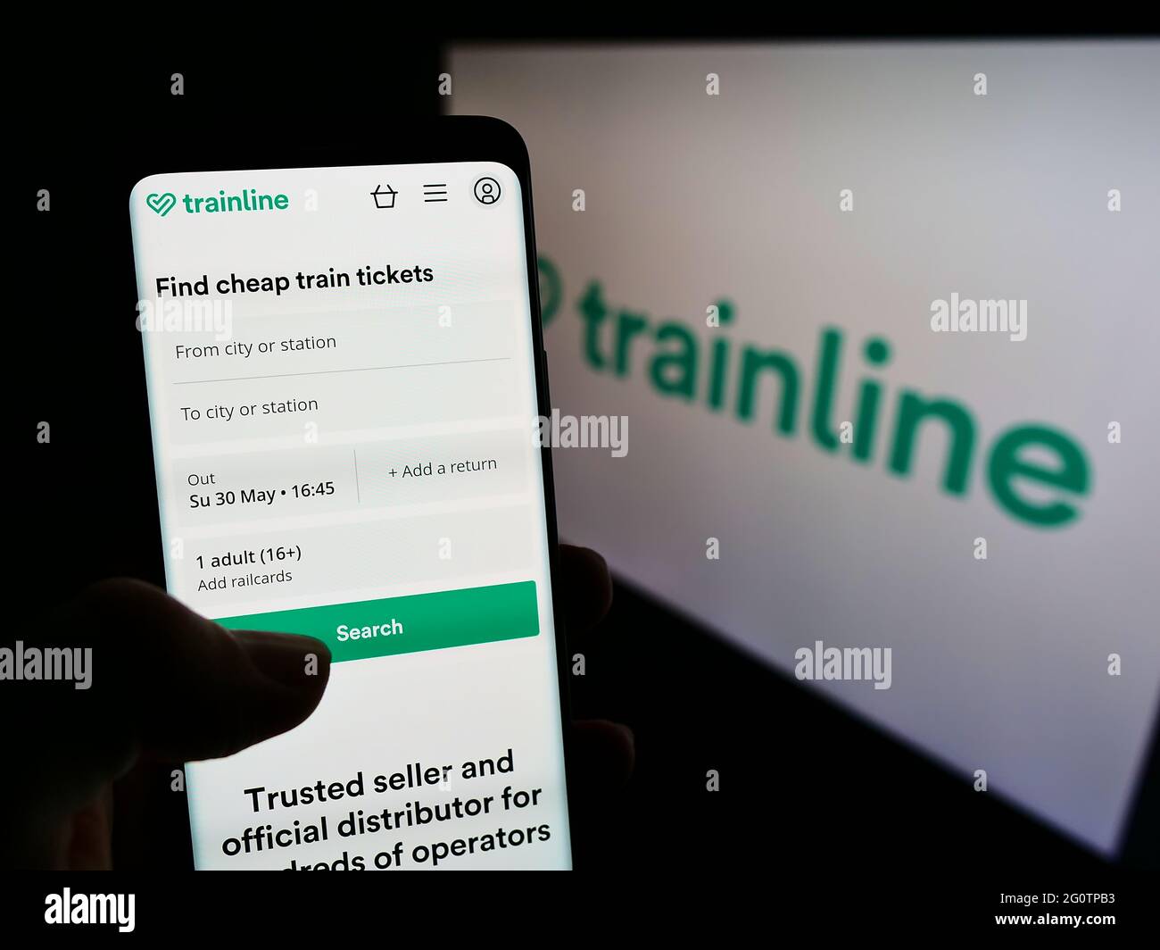 Trainline hi-res stock photography and images - Alamy