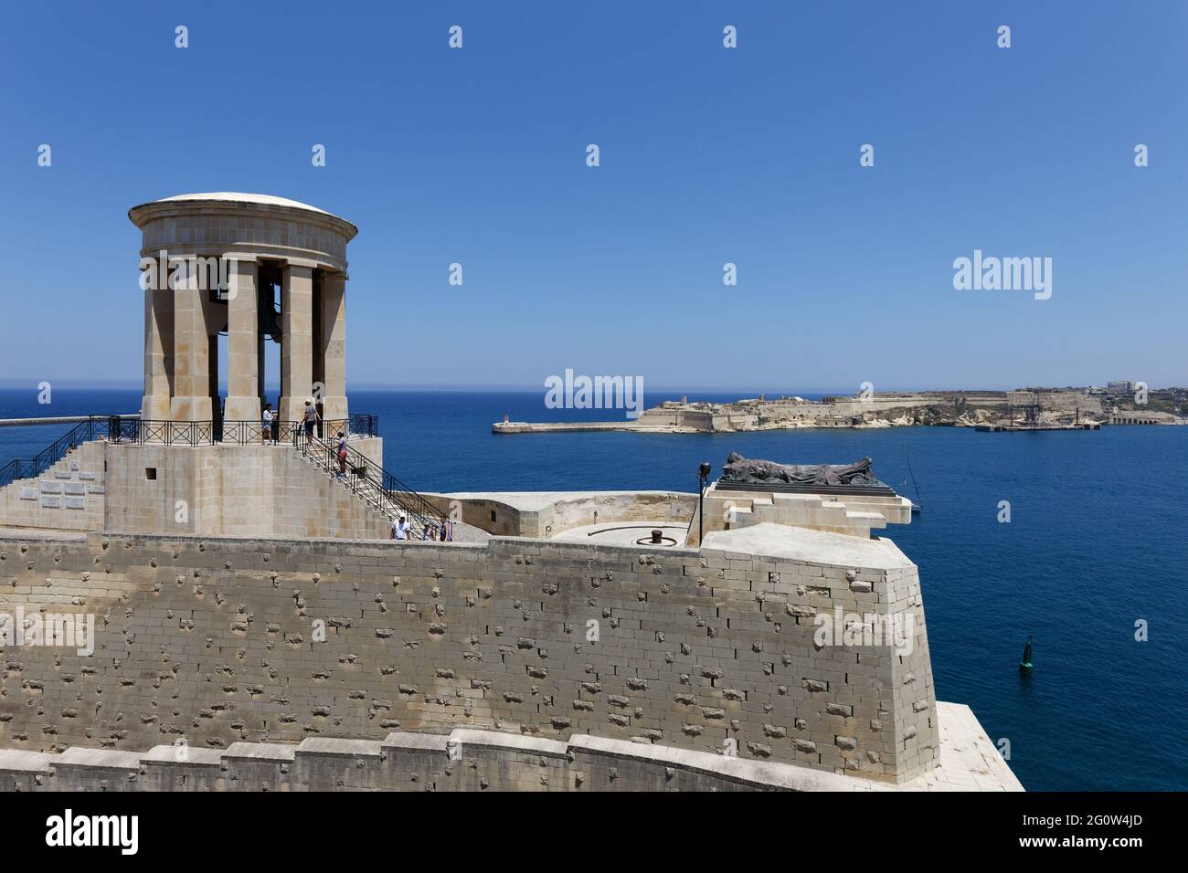 Valletta wwii memorial hi-res stock photography and images - Alamy