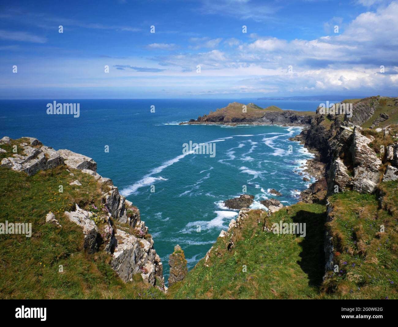 The Rumps from Pentire Point, Polzeath, Cornwall Stock Photo - Alamy