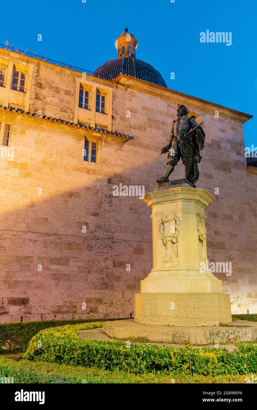Statue of the painter Jose de Ribera, in the old town of Valencia ...