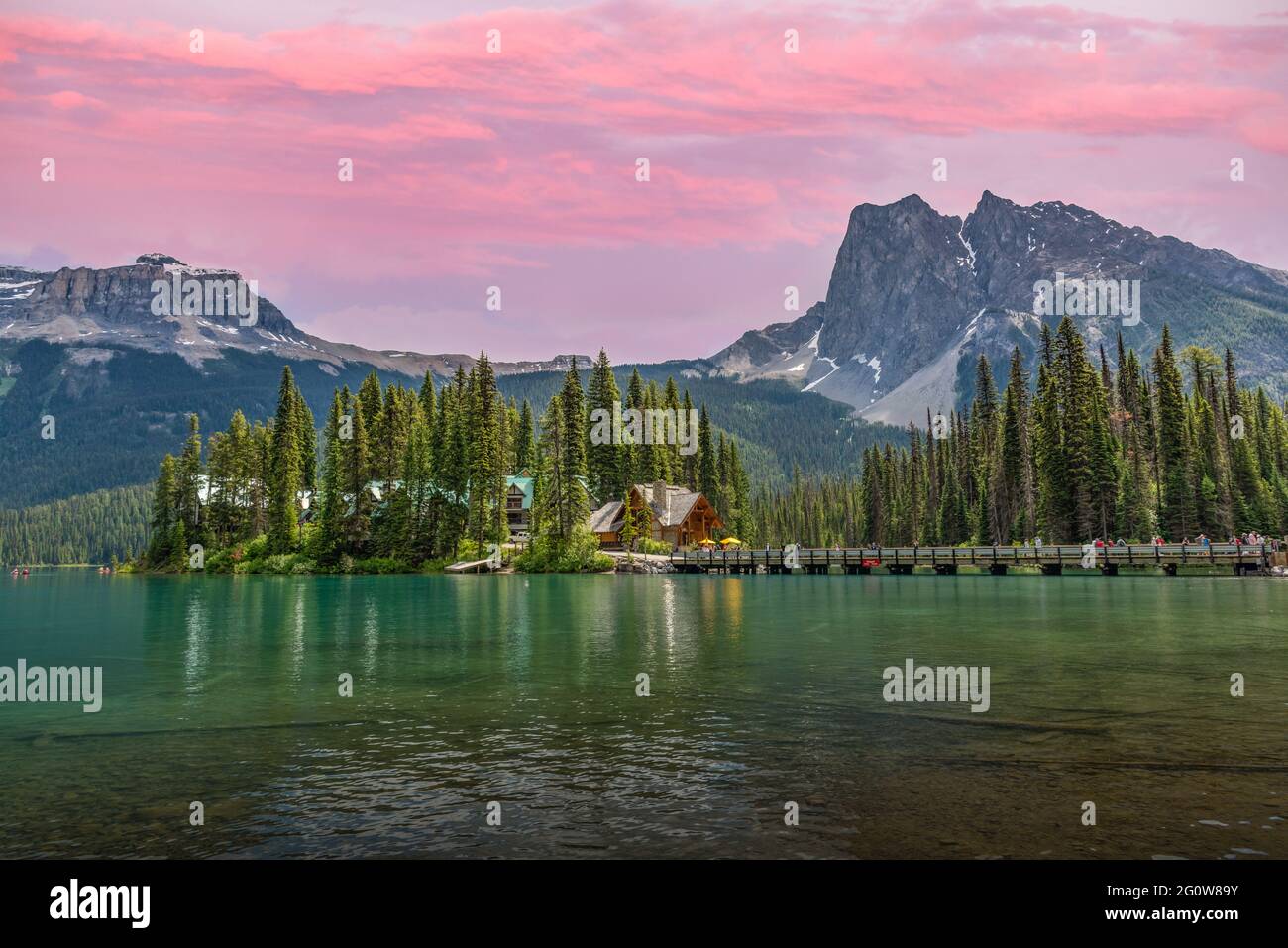 Emerald Lake in Banff, Yoho, Jasper National Park during summertime ...