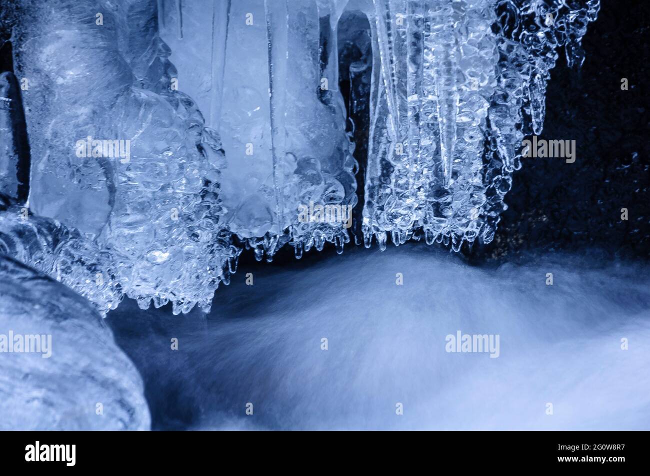 Estalactita de hielo hi-res stock photography and images - Alamy