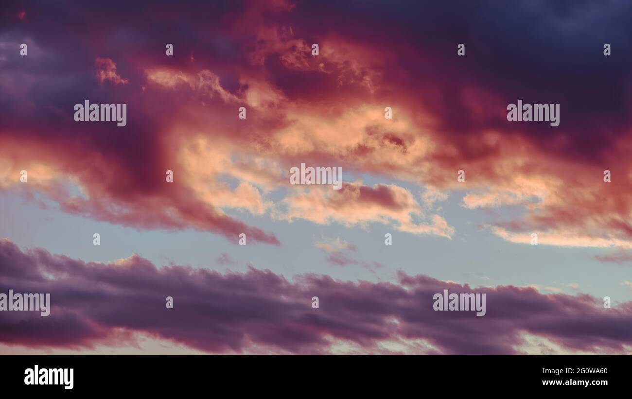 Light fluffy exterior hi-res stock photography and images - Alamy