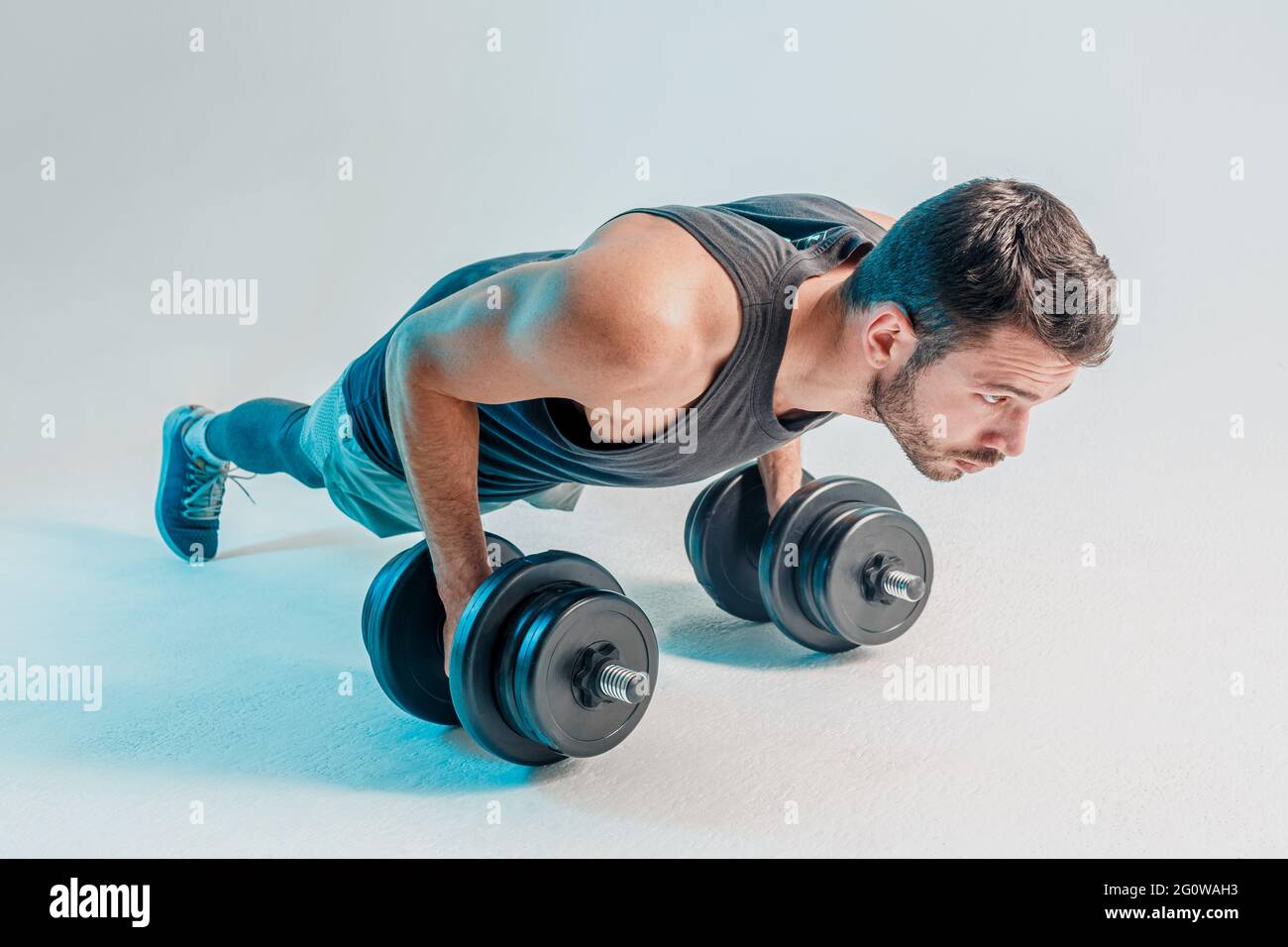 Man press ups hi-res stock photography and images - Alamy