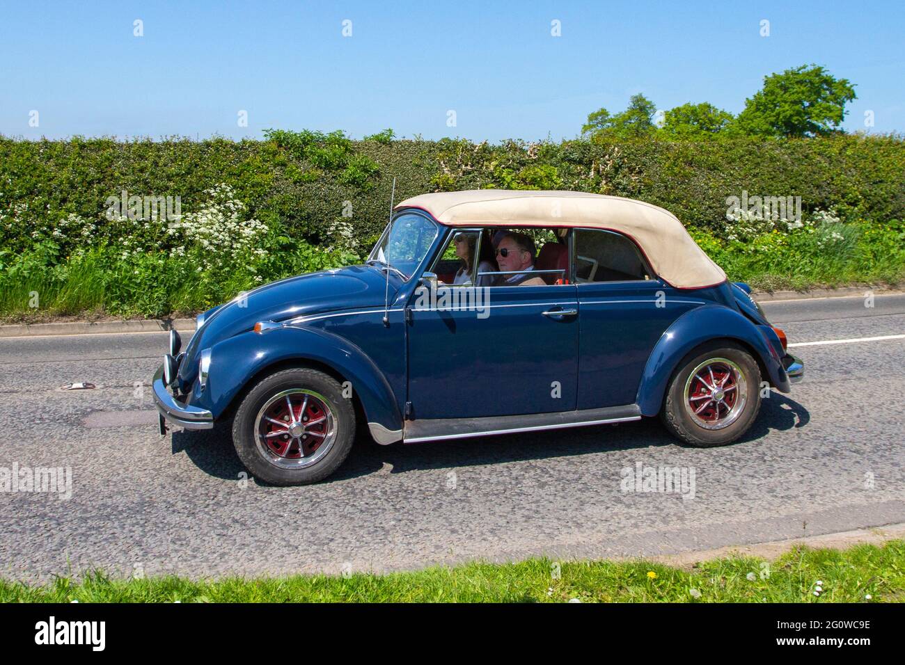 1968 60s Old Type Vw blue Volkswagen 1500cc Beetle petrol convertible ...