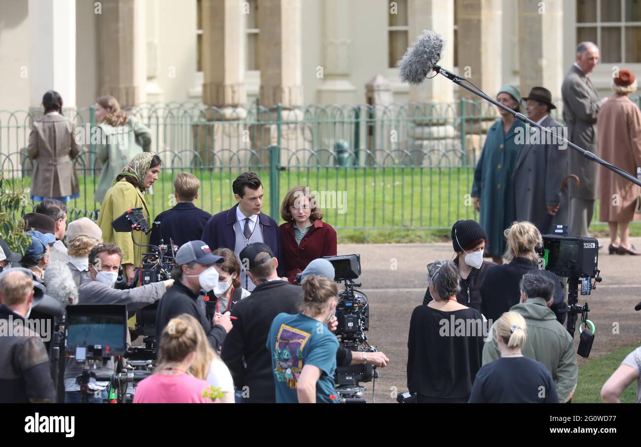 1950s movie set hi-res stock photography and images - Alamy