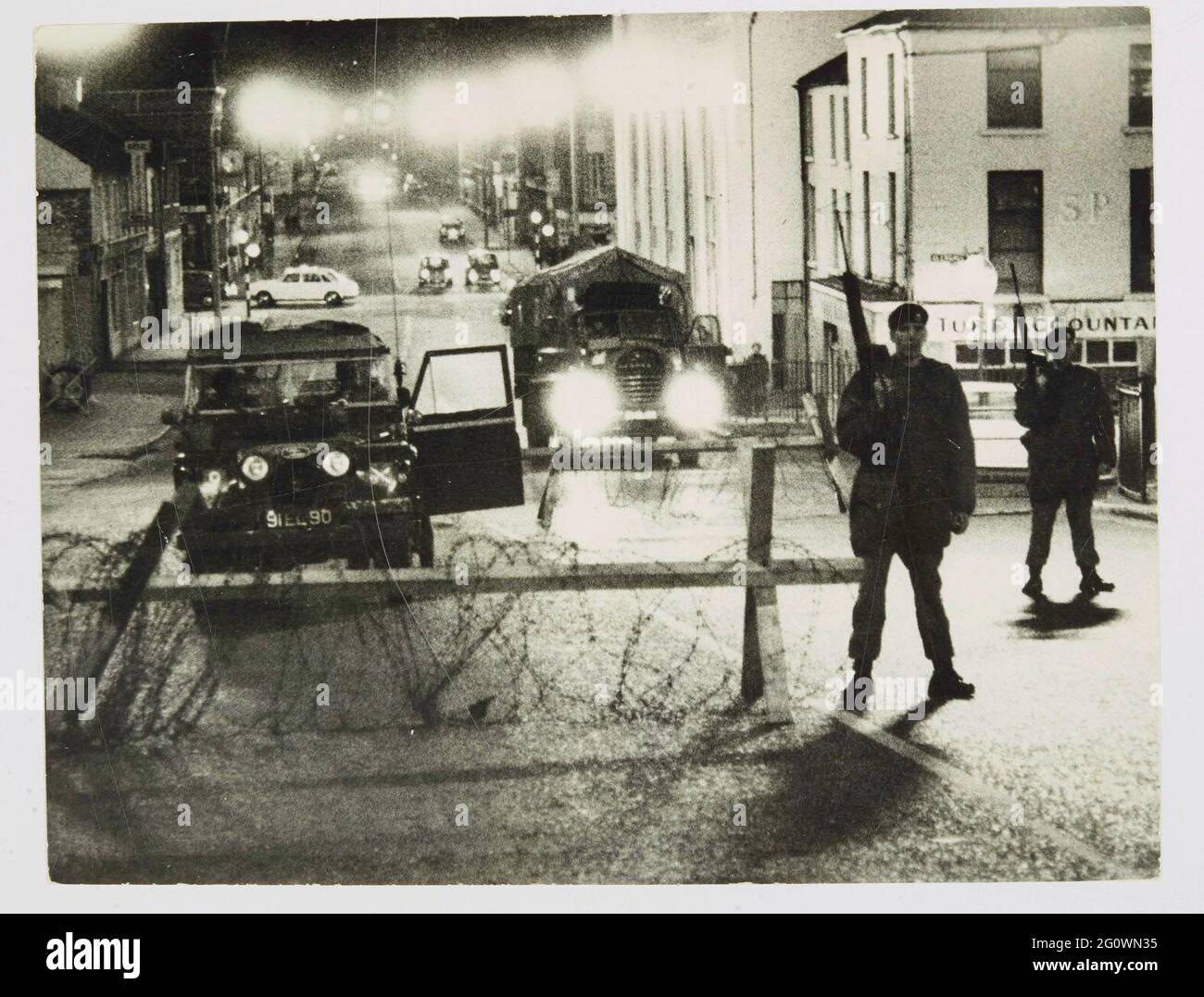 Roadblock graphic hi-res stock photography and images - Alamy