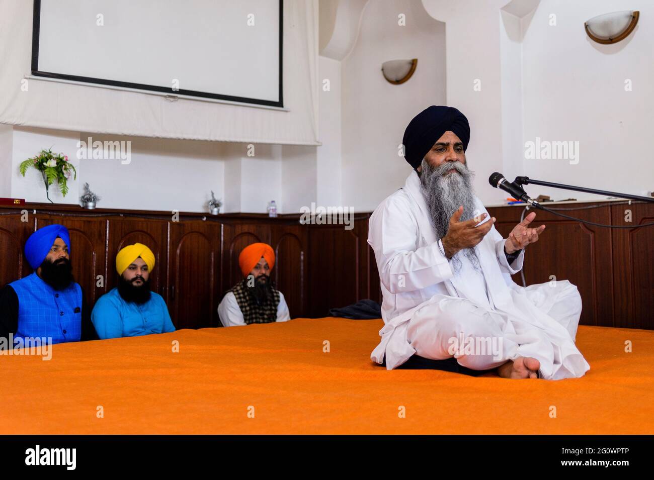 Sikhi community hi-res stock photography and images - Alamy