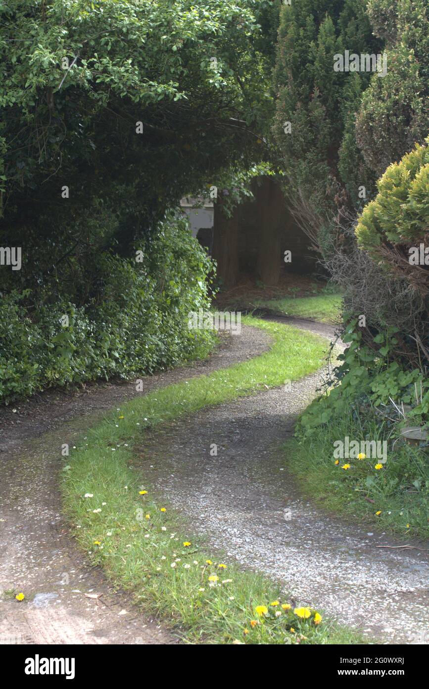 Winding path entrance hi-res stock photography and images - Alamy