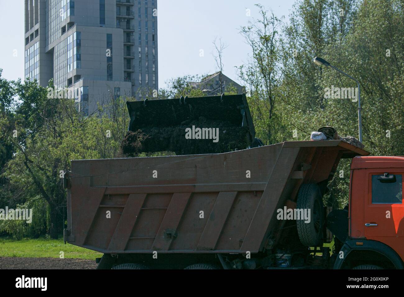 Loading and unloading soil hi-res stock photography and images - Alamy