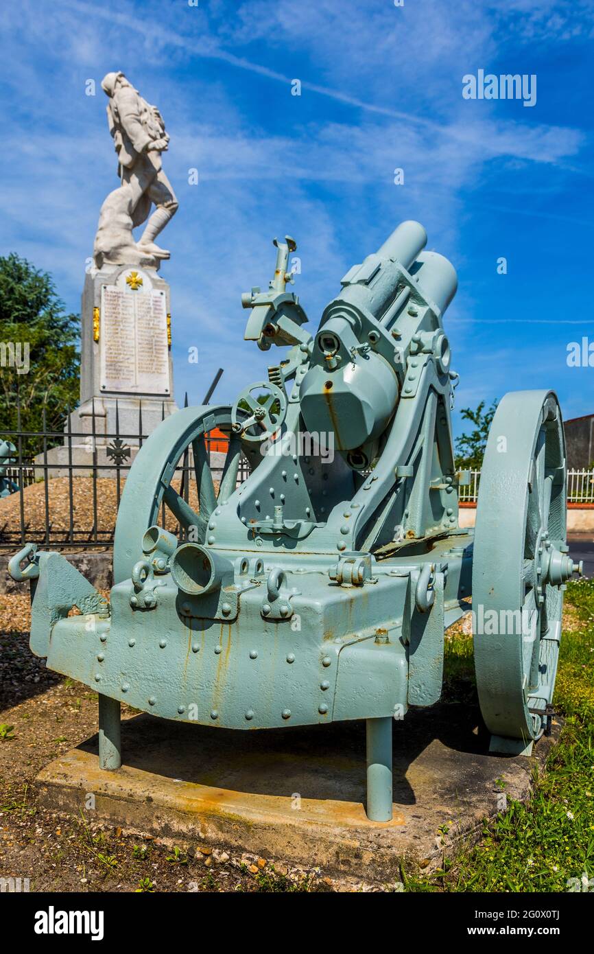 Field artillery ww1 hi-res stock photography and images - Alamy