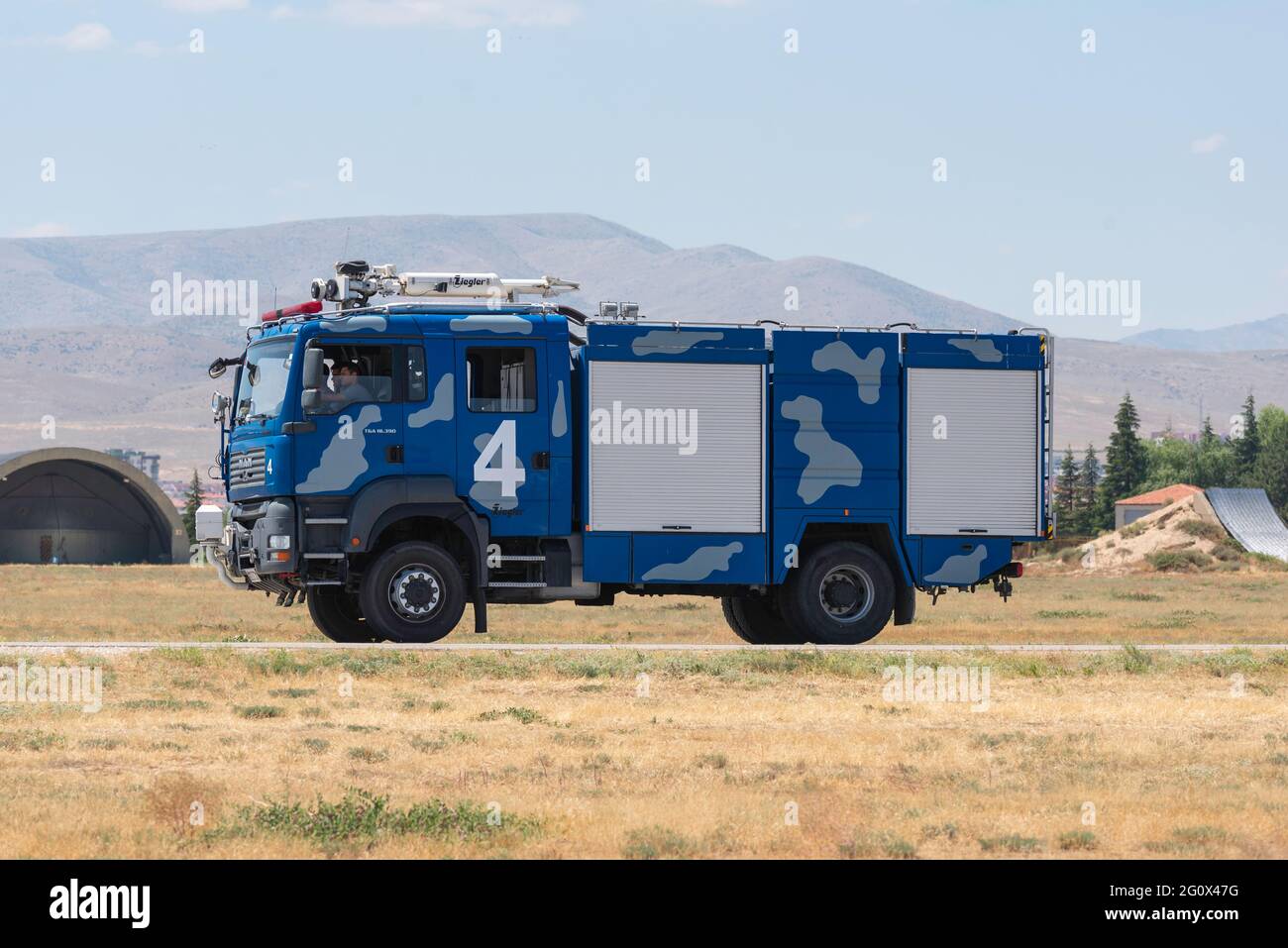 Know your military hi-res stock photography and images - Alamy