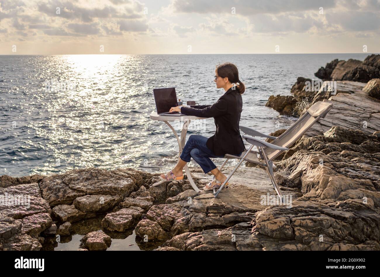 Working with rock hi-res stock photography and images - Alamy