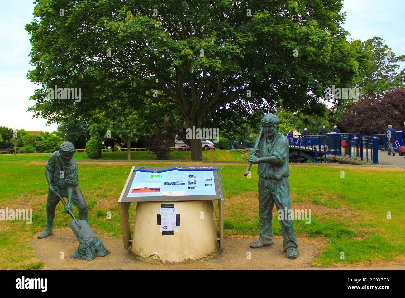 Bronze statues by Ladies' Walk Bridge over Royal Military Canal Hythe ...