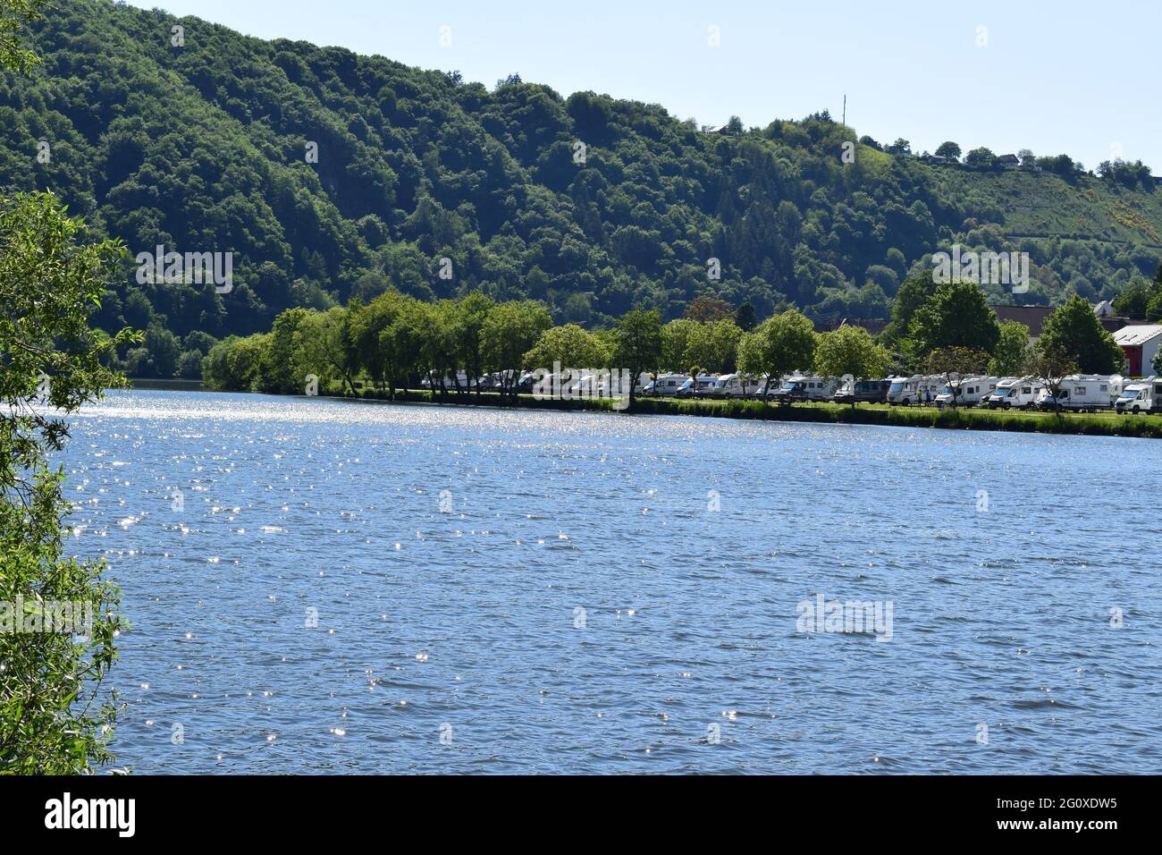 waterfront camping Minheim an der Mosel Stock Photo - Alamy