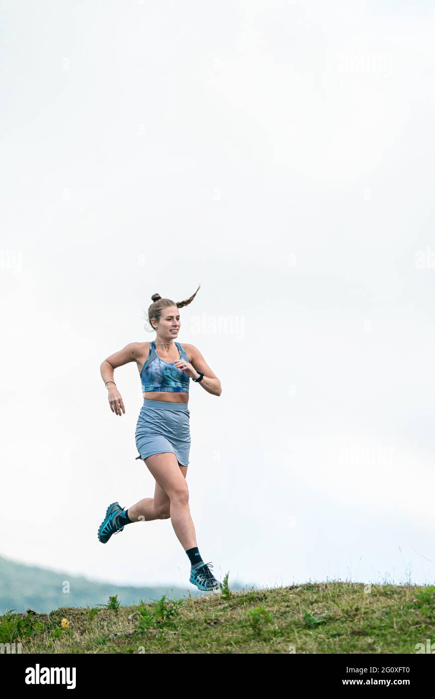 Girl running on trail, traveling through beautiful and beautiful ...