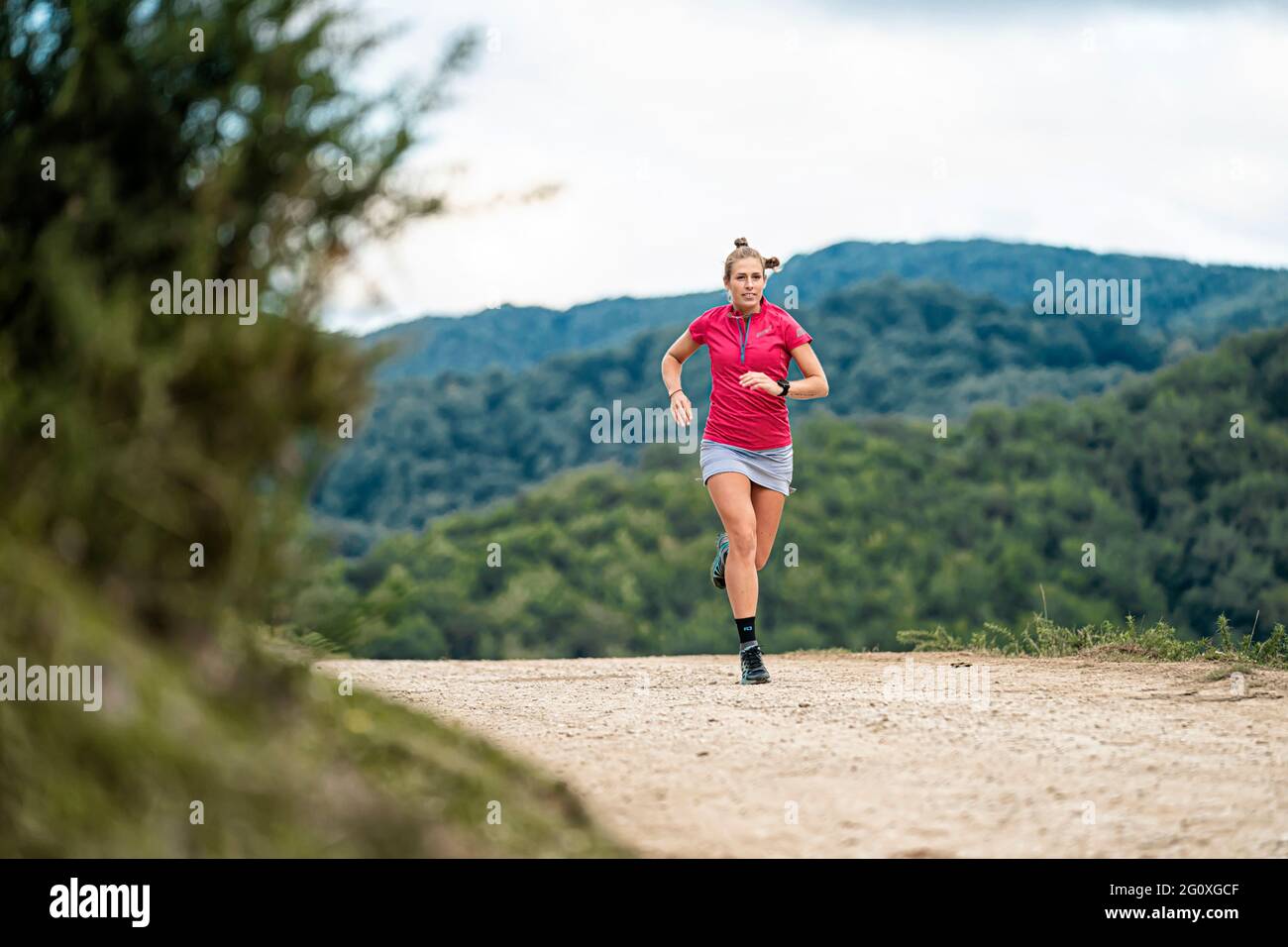 Girl running on trail, traveling through beautiful and beautiful ...