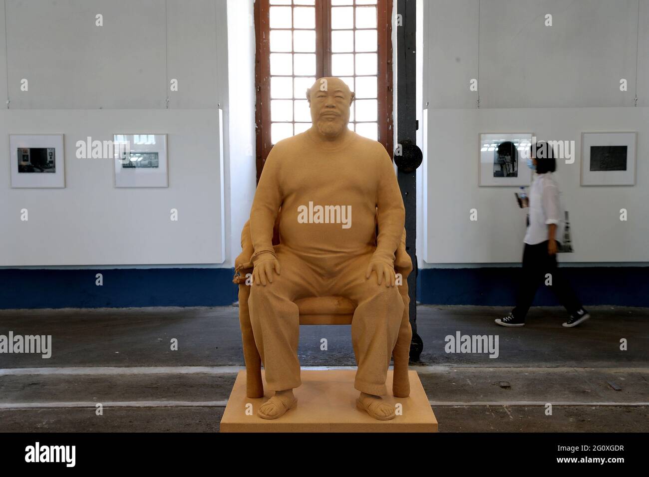 Brainless hi-res stock photography and images - Alamy