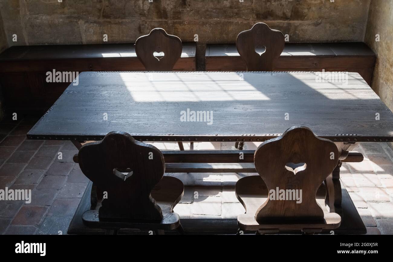 Old medieval interior setting - Old Royal Palace - Prague castle ...