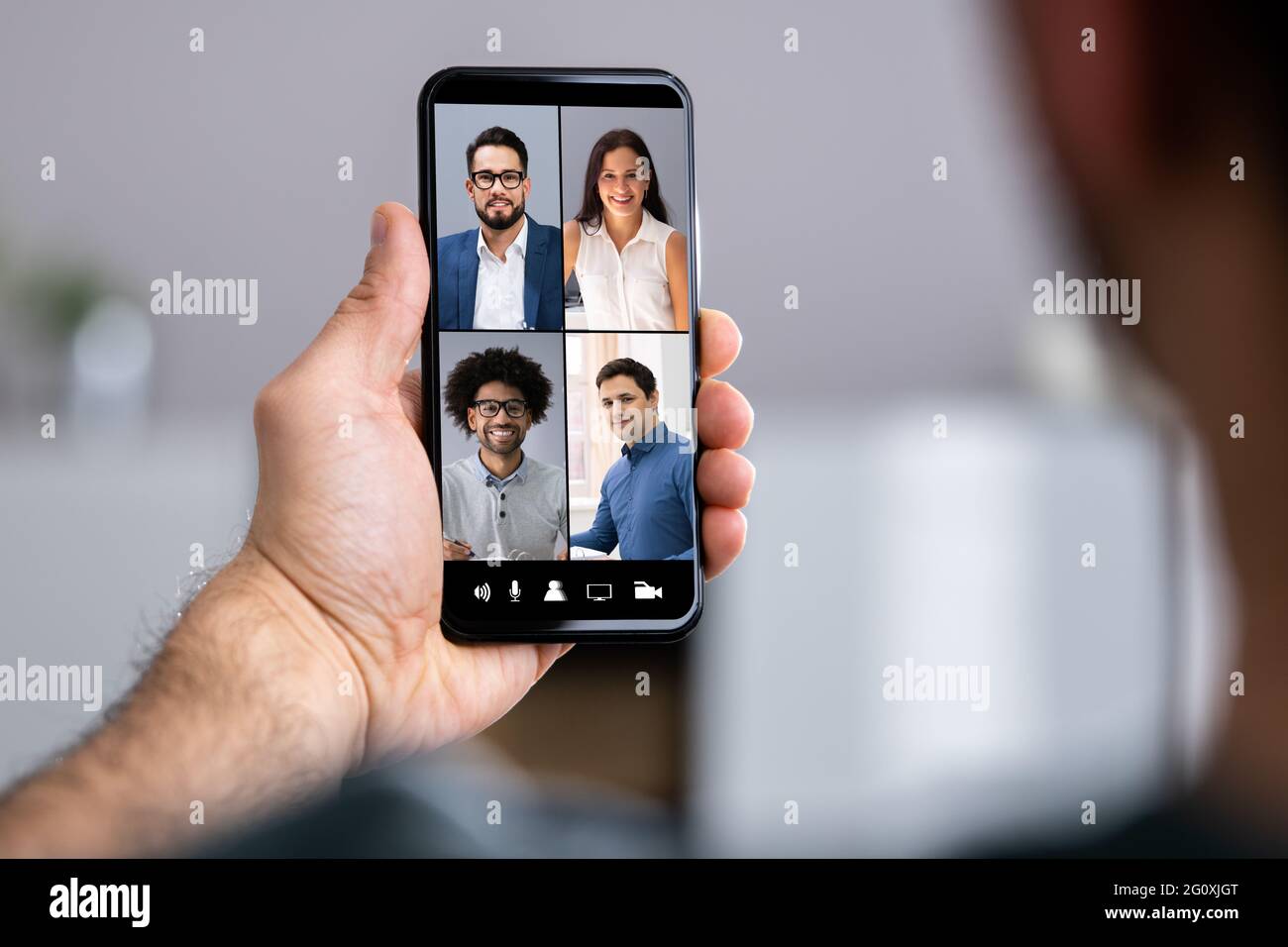 Virtual Online Video Conference Webinar Call On Phone Stock Photo - Alamy