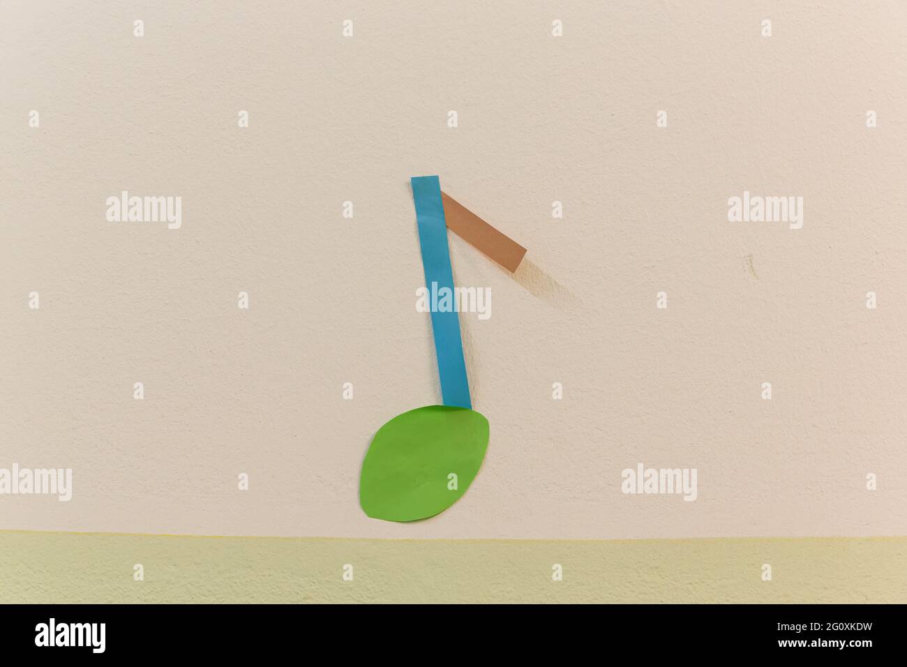 Music note paper hi-res stock photography and images - Alamy