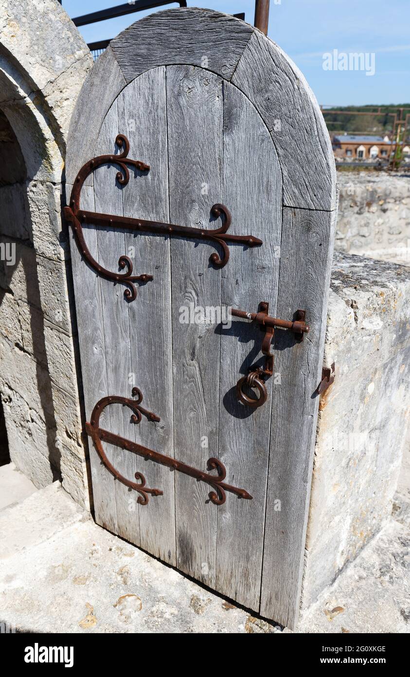 Fortress latches hi-res stock photography and images - Alamy