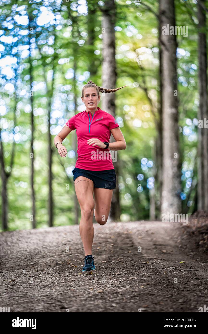 Girl running on trail, traveling through beautiful and beautiful ...