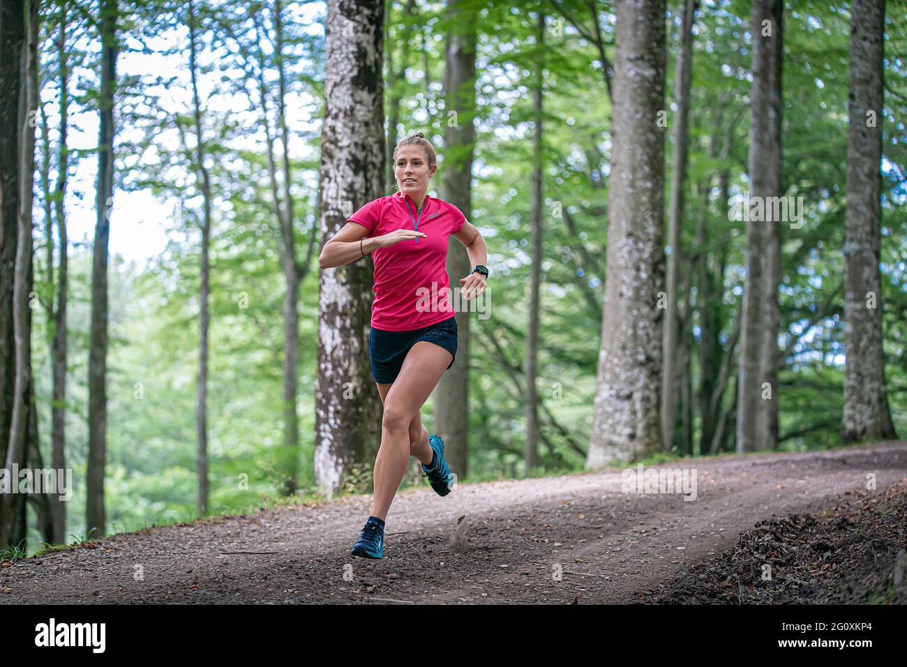 Girl running on trail, traveling through beautiful and beautiful ...