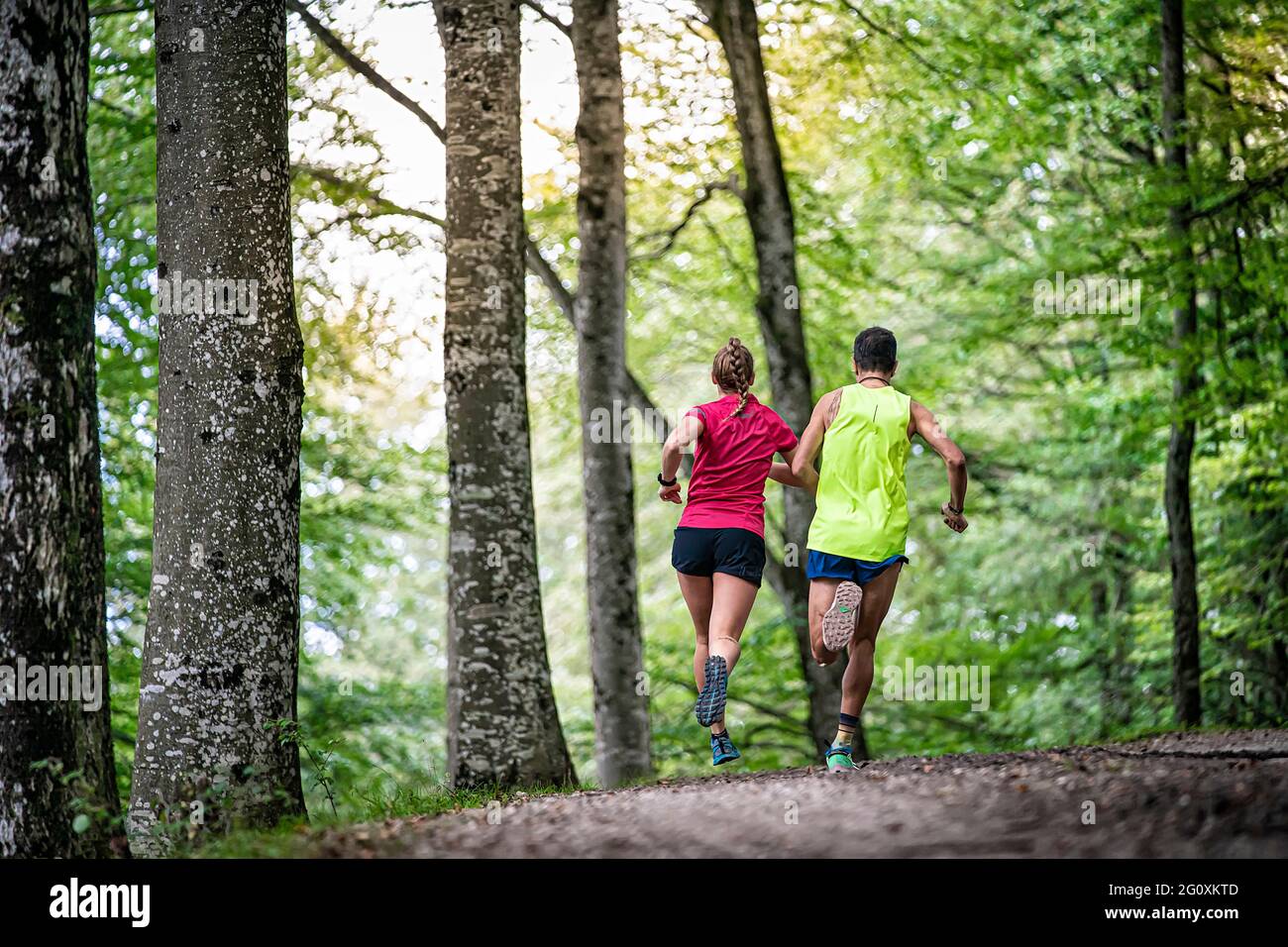 Man running along mountain trail hi-res stock photography and images ...
