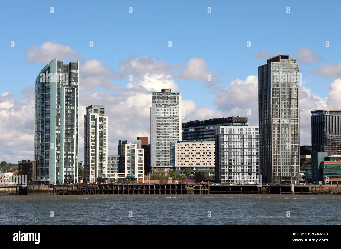 Liverpool tower block hi-res stock photography and images - Alamy