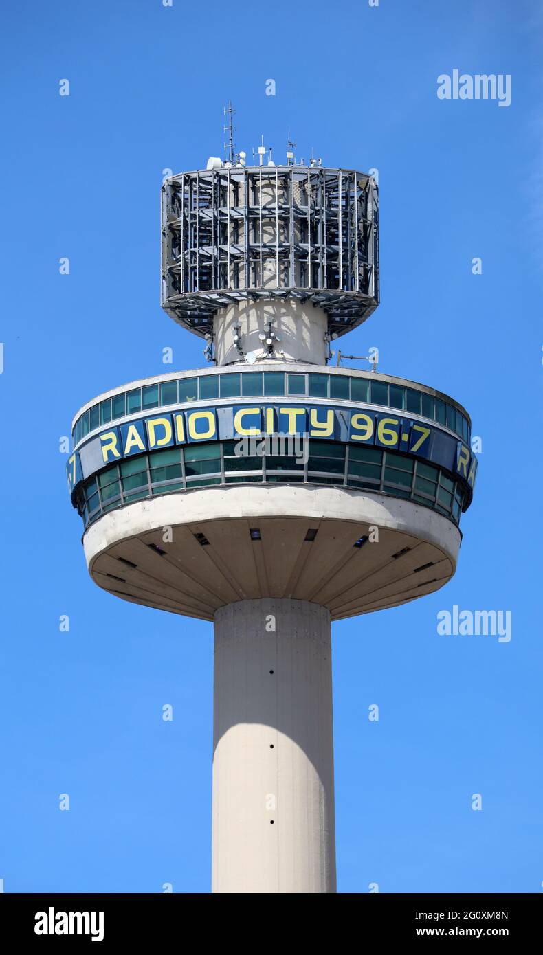 Greatest hits radio hi-res stock photography and images - Alamy