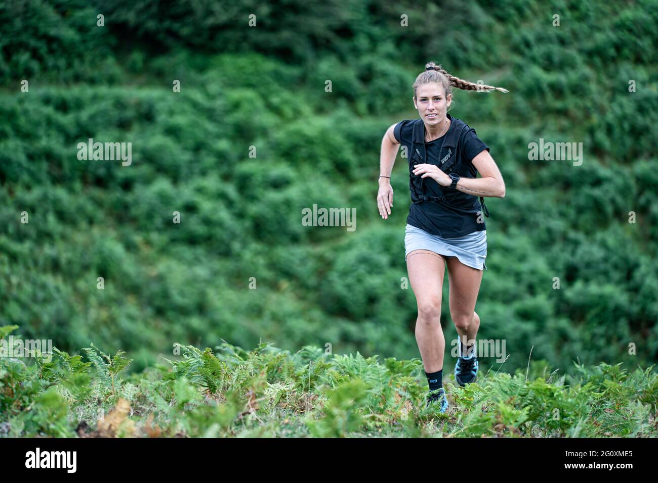 Girl running on trail, traveling through beautiful and beautiful ...