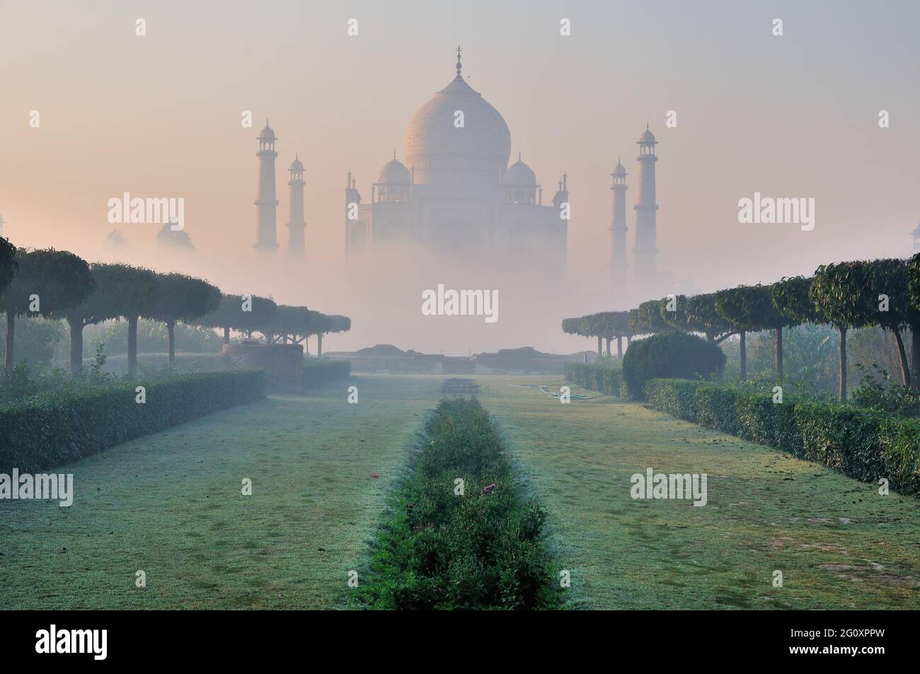 Taj Mahal Tomb Mumtaz Interior High Resolution Stock Photography and ...