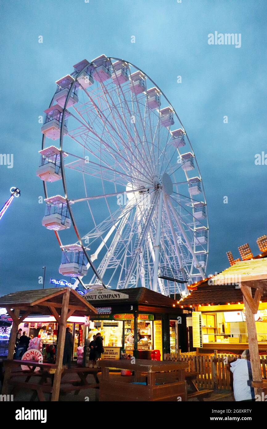 Welsh night sky hi-res stock photography and images - Alamy