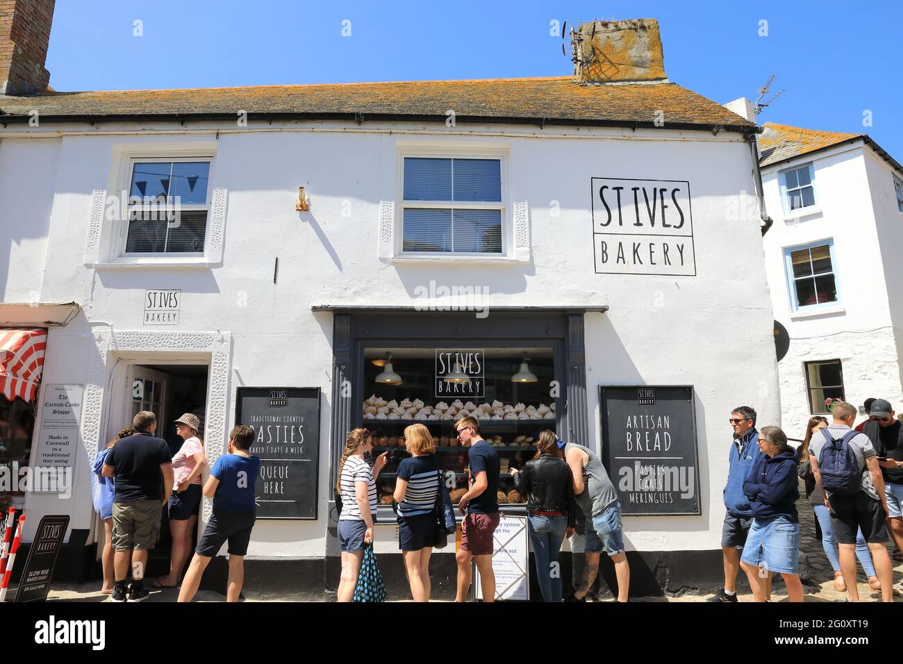 St Ives Bakery on Fore St in pretty St Ives, in Cornwall, UK Stock ...