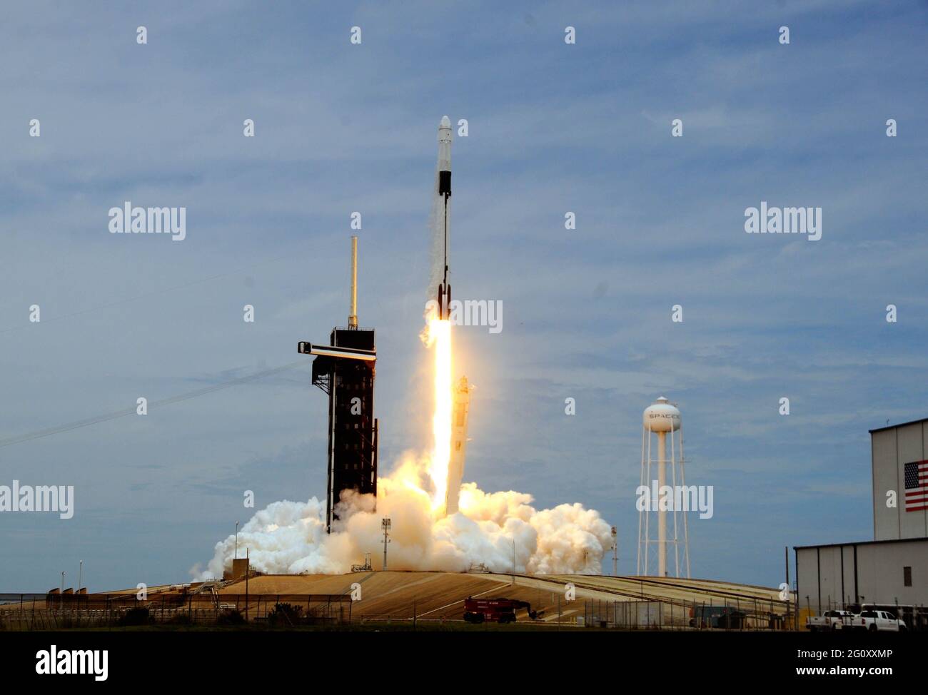 Second stage separation hi-res stock photography and images - Alamy