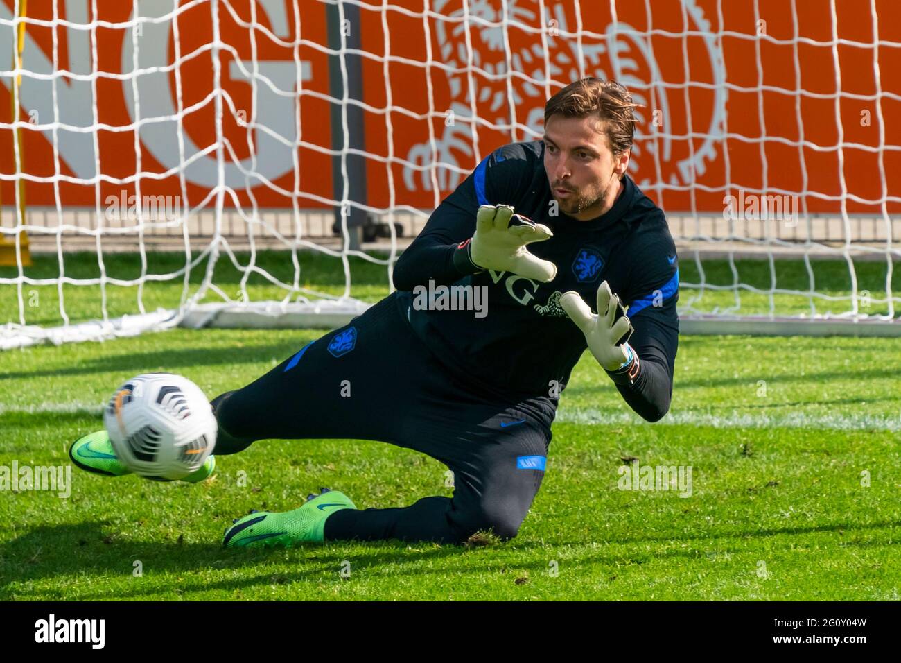 Tim krul holland hi-res stock photography and images - Alamy