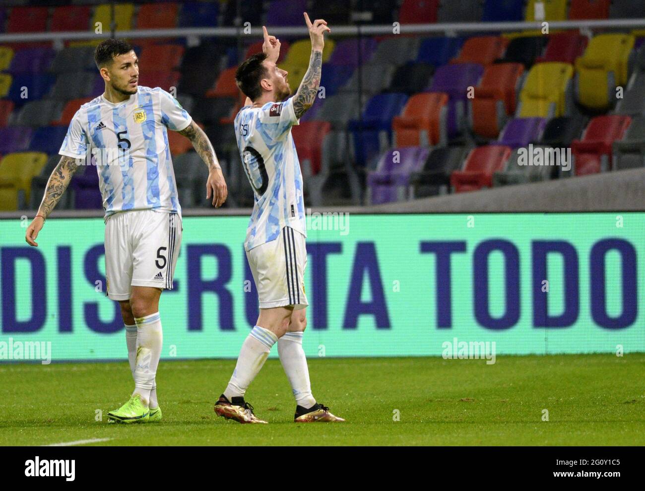 Leandro paredes lionel messi hi-res stock photography and images - Alamy