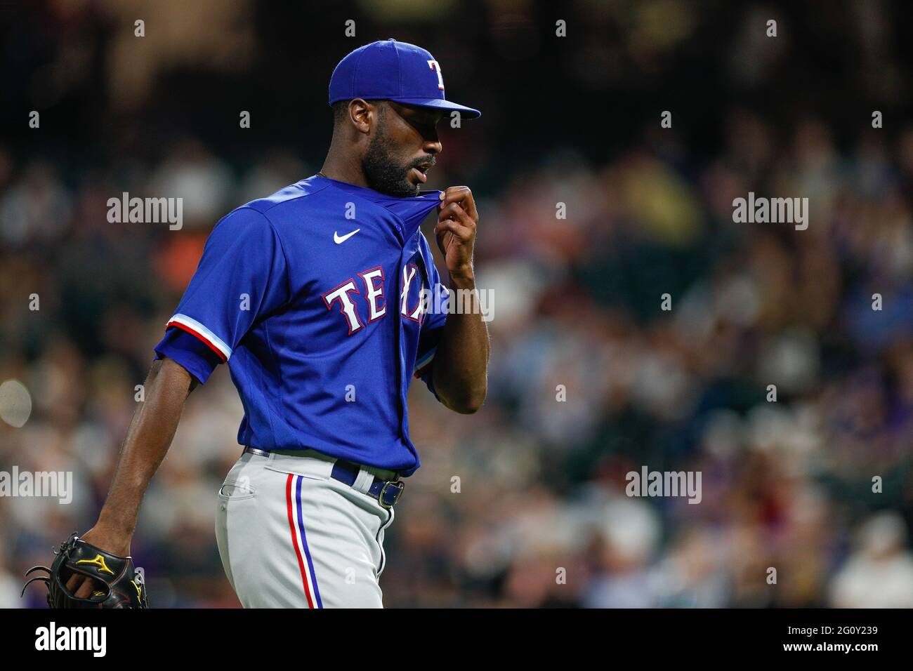 Texas Rangers pitcher Taylor Hearn (52) during an MLB regular season ...