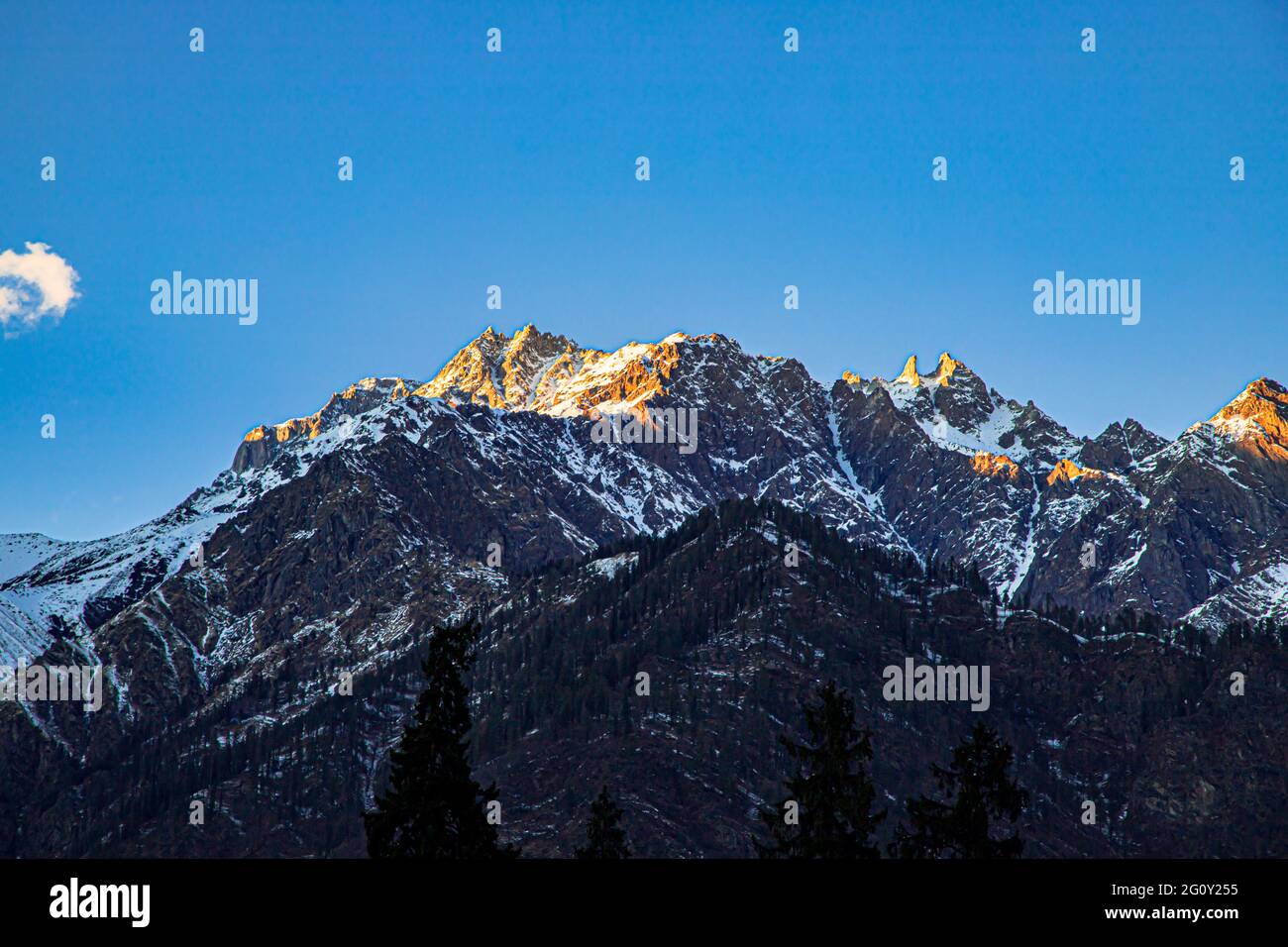 Parvati peak hi-res stock photography and images - Alamy