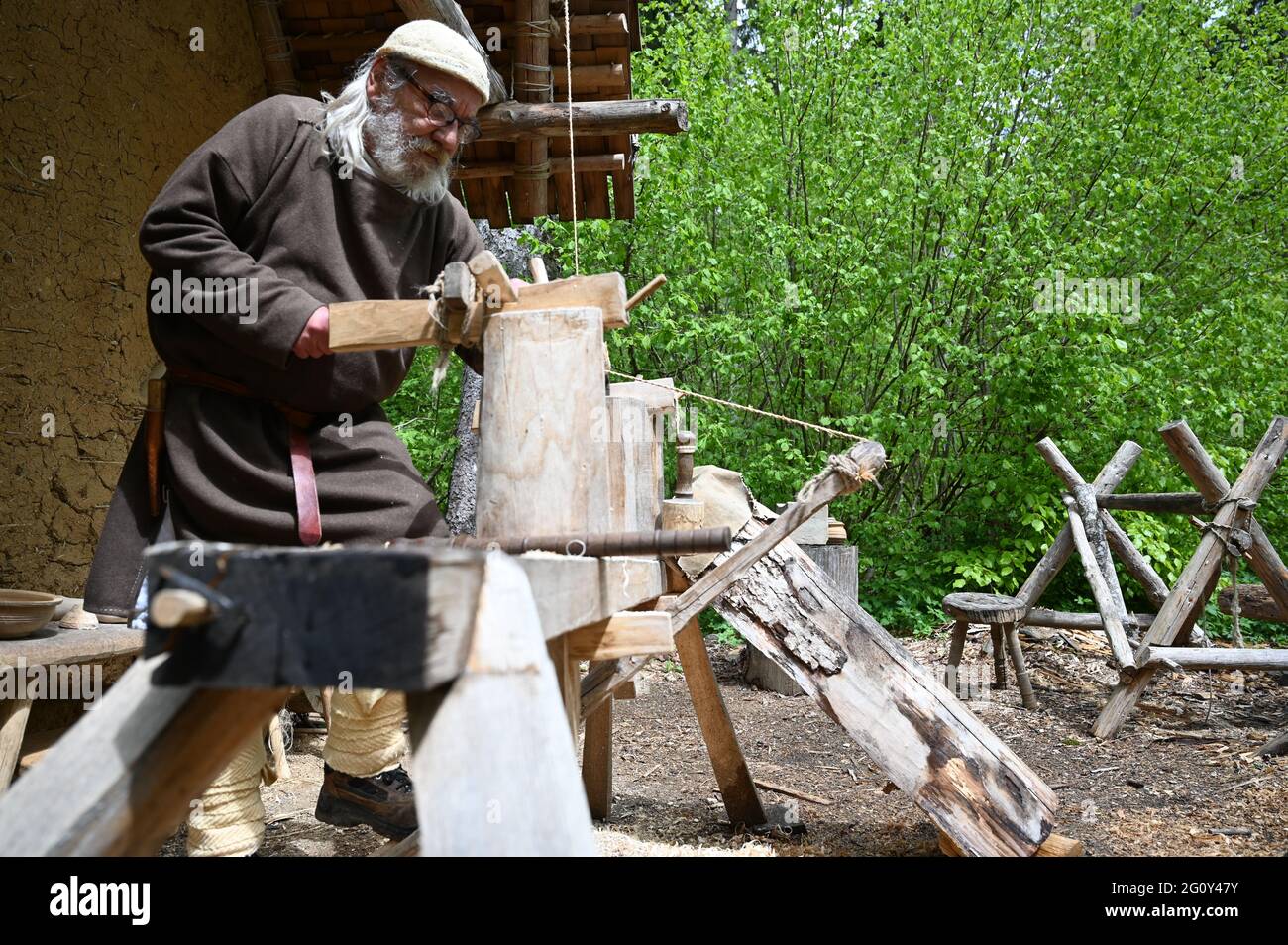 Craftsmen Medieval High Resolution Stock Photography and Images - Alamy