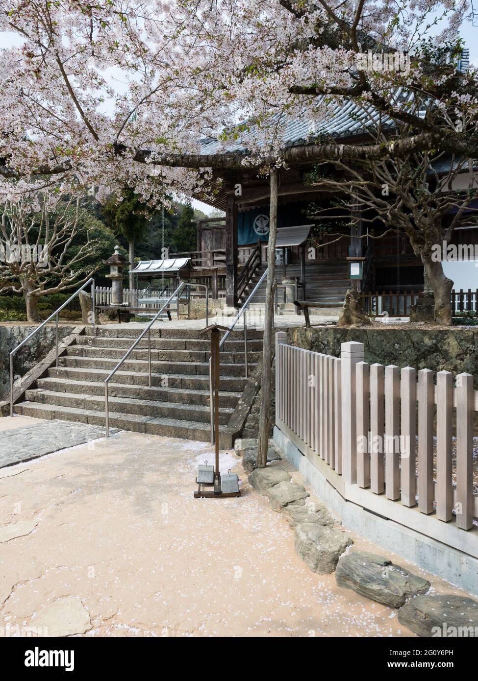 Naruto, Japan - April 2, 2018: Springtime in Dainichiji, temple number ...